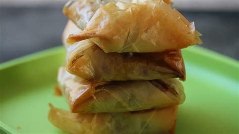 Chicken Leek Mushroom And Spinach Filo Parcels Mykitchen Mas And Pas