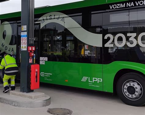 Občinam Namenil že 40 Milijonov Evrov Pretekli Teden Pa So Vnovič