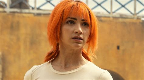 6 Film Yang Dibintangi Emily Rudd Aktor Nami Di La One Piece