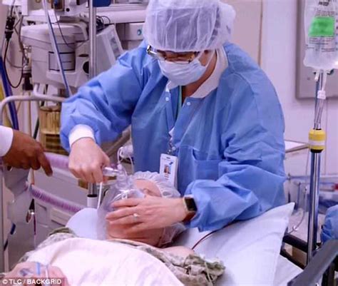Mother Who Was Left With Rolls Of Saggy Skin After Losing 340lbs
