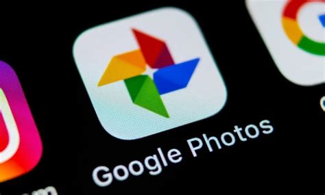 TikToker Accidentally Sends Mum A Sex Tape Through Google Photos