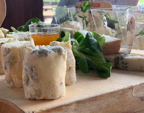 Cheese Tasting At Lake Como Half Day Vinarium