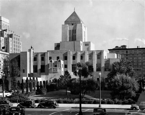 Los Angeles Iconic Central Library Was A Beacon Of Early Art Design