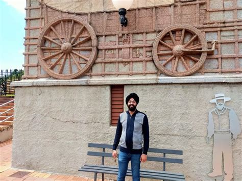 Sachleen Singh Physicist Pursuing Phd At Johannesburg With Over 5 Years Of Lab