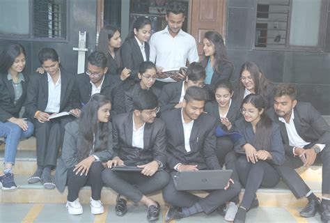 SVCC Shri Vaishnav College Of Arts And Commerce