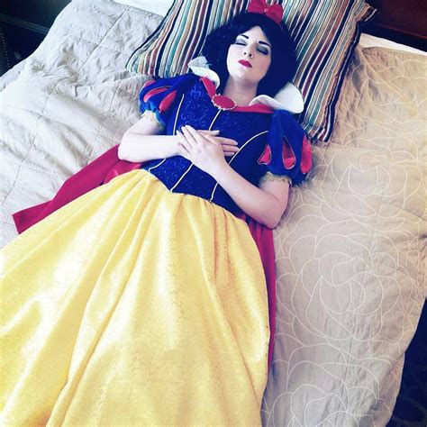 Snow White By Sleepingbeautylover On Deviantart