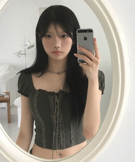 [모델소장🤎] 칸쵸 코르셋 레이스 셔링 반팔 블라우스 에이블리