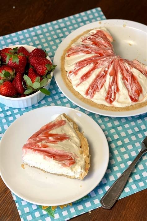 Strawberry Lemonade Pie Plowing Through Life