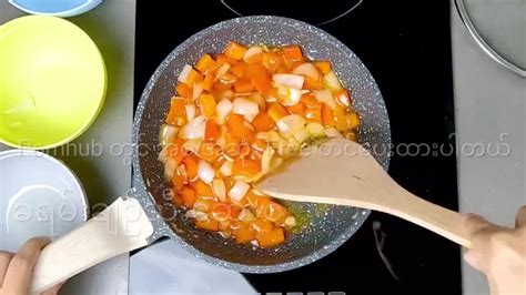 မြမြ ၄ ဟင်းချက်နေတုန်း နွားသိုး ကြိုးပြတ် တက် အလိုးခံ လိုက်ရတဲ့ အိမ်ဖော်မလေး မြမ