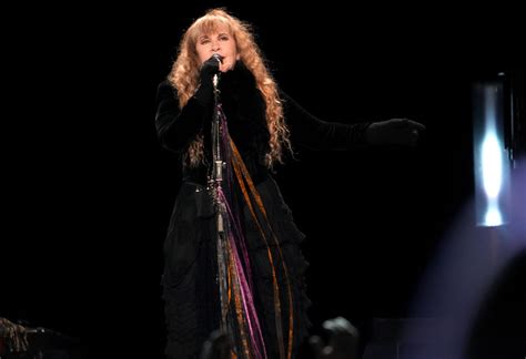 Stevie Nicks Pays Tribute To Christine Mcvie On Tour With Billy Joel Parade Entertainment