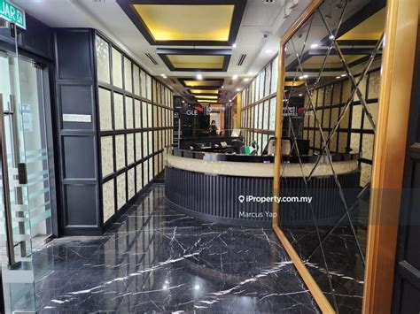 Office For Rent At Etiqa Twins Klcc Rm 15 700 Per Month Iproperty Malaysia