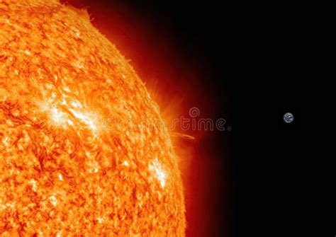 Accurate Size Comparison Of Earth And Sun 3d Illustration Stock Illustration Illustration Of