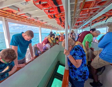 Snorkeling And Glass Bottom Boat Adventure Nassau The Bahamas Shore