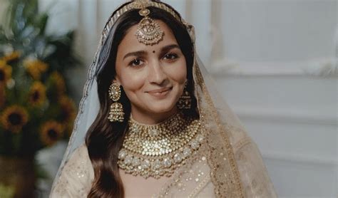 Get Alia Bhatts Stunning Wedding Dress Under Inr 20000 Lbb