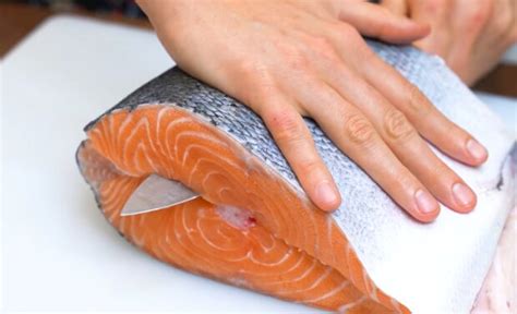 Як смачно засолити червону рибу для бутербродів Читайте на Ukr Net