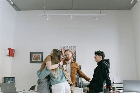 Inappropriate Job Interview Questions People Had To Face DeMilked