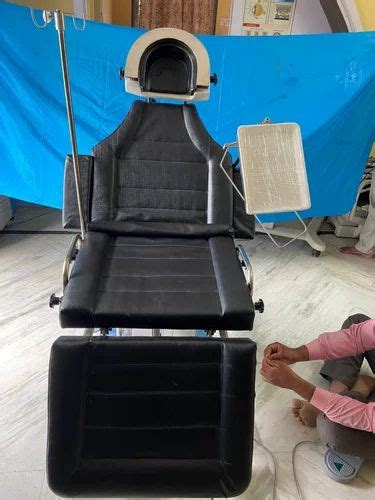 General Surgery Fully Electric BVT OT Foldable Table Deluxe Model At In Hyderabad