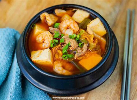 Kimchi Tofu Soup Kimchi Jjigae Oh My Food Recipes