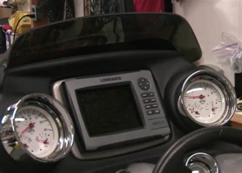 Stacey Kings Tips For Cleaning The LCR Screen On Your Boat BoatTEST