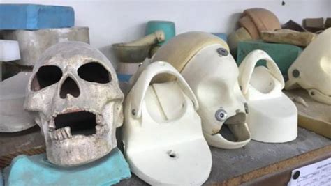 Sex Robot Factory In Action Pics Izispicy Com