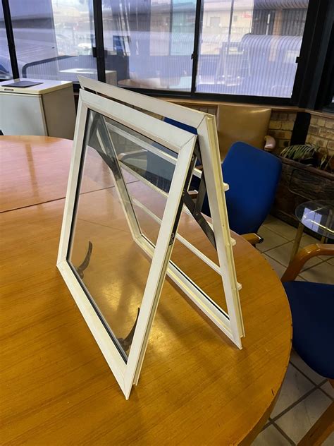 Plastic Upvc Window Frame And Glass Fgw Safety Glass