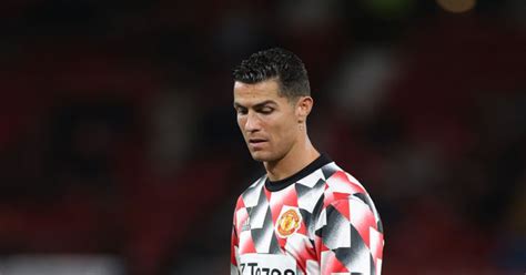 나이 먹고 짜증만 낸 호날두 떠나야 한다 英 매체 무단 퇴근 호날두 강도 높게 비판