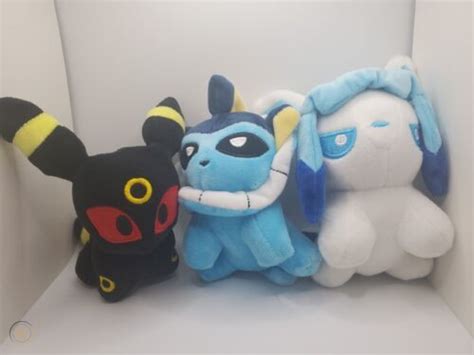 Pokemon Eevee Eeveelutions Plush 6 Set Of 3 Lot Vaporeon Umbreon
