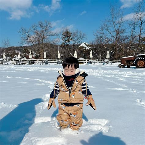 김 나린 🪧 협찬 제품제공 미구하라 세럼 And 앰플 ⭐️바이탈 샤인 미스트 세럼 끈적임 없이 언제 어디서든 간편하게 보습 충전이 가능한 미스트세럼 초미세 안개분사로