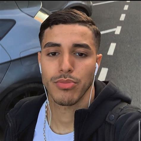 Épinglé Par Rai Sk Lux Sur Enregistrements Rapides Rebeu Bg Hommes