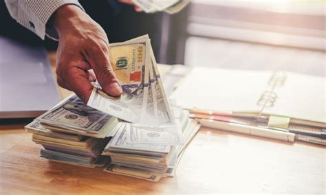 The Pros And Cons Of A Structured Settlement