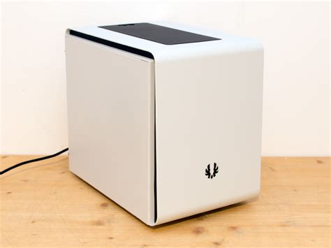 BitFenix Phenom Mini ITX Review Assembly Finished Looks TechPowerUp