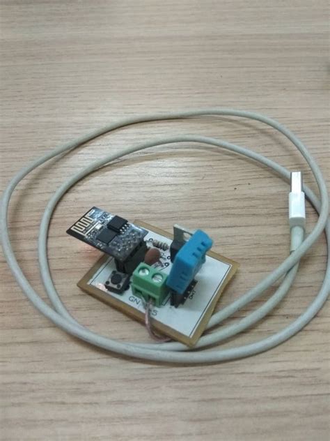 Esp8266 Dht22 Iot Temperature Device Freelancer