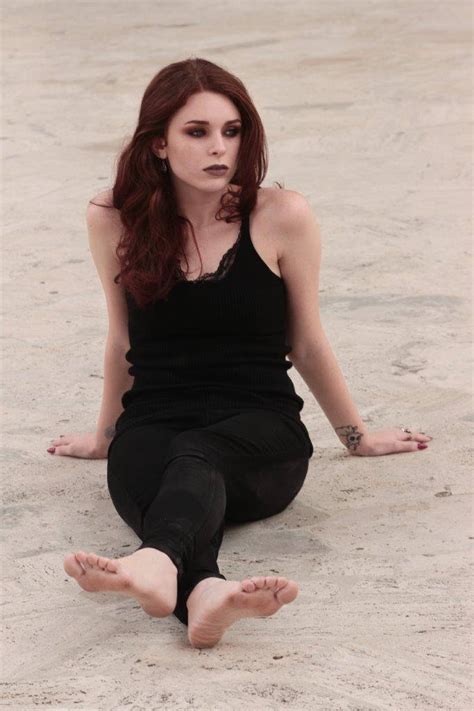 Kiss My Feet Сюда выкладываются фото красивых женских ножек 2024 ВКонтакте