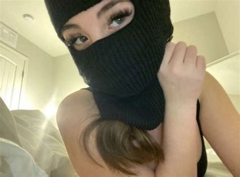 Female Icon Girl Girls Woman Dress Pretty Outfits Discord Pfp Pfps Cute Love Beautiful Life