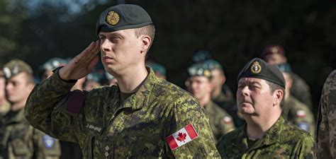 Війна в Україні Канада не відправлятиме своїх військових інструкторів саміт НАТО Oboz Ua