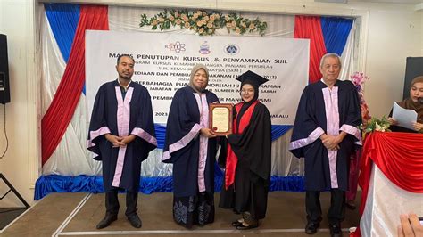 Majlis Penyampaian Sijil Tamat Latihan Kursus Penyediaan Dan Pembuatan