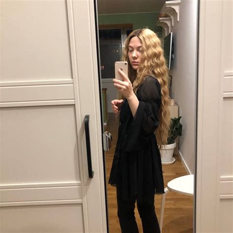 Dovievivi Cam Model Free Live Sex Show And Chat Stripchat