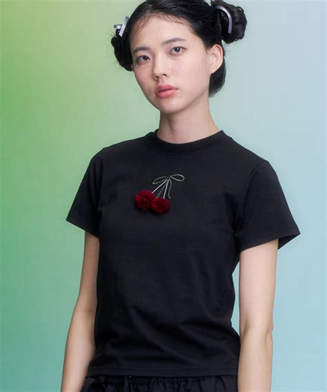 일리고 리본 체리 루즈 크롭 티셔츠 3 Color