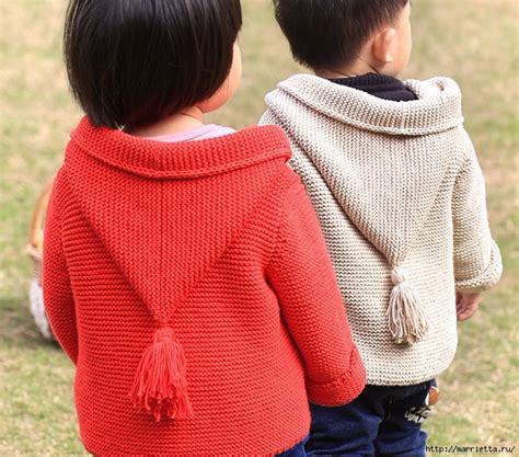 Курточка с капюшоном спицами для малыша