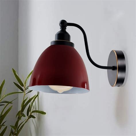 Classic Wall Bracket Light