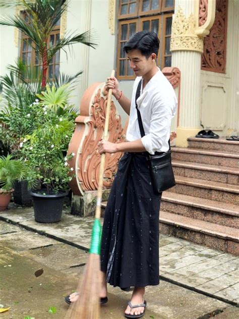 မိန်းကလေးအများစုကြွေတဲ့ ပုံစံလေးနဲ့ ညိမ်းသော် Myanmarload