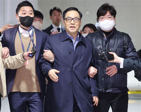 촛불집회 무력 진압 계엄령 문건 조현천 전 기무사령관 귀국 직후 체포 헤럴드경제