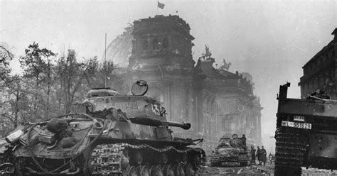 Советские танки в Берлине, май 1945 го | Пикабу