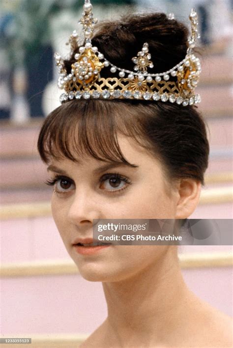 Pictured Is Lesley Ann Warren On The Set Of The Made For Television