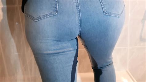 Desperate Pee My Pants When I Get Home From Work Wetting Through Jeans Eporner