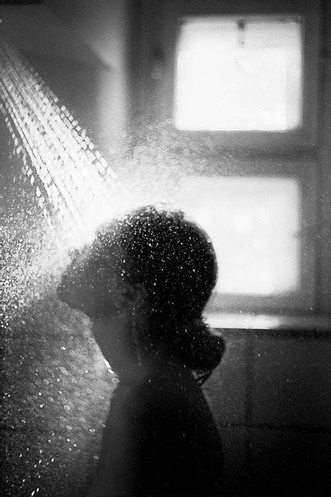 Shower Scrolller