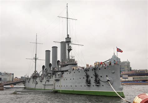 File:Cruiser Aurora.jpg - Wikimedia Commons