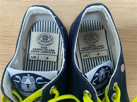 Dunlop Shoes Logo
