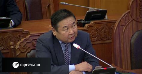 Д Ганбат Арван хуруундаа алтан бөгжтэй прокурор хууль сахиулж чадахгүй