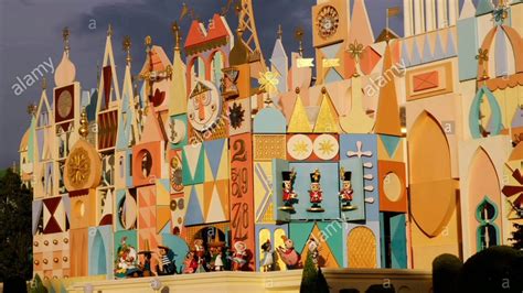 Its A Small World Tdl Clock Parade Audio 「イッツ・ア・スモール・ワールド」東京ディズニー